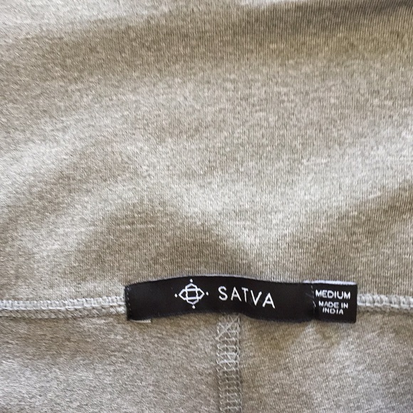 Satva | Pants & Jumpsuits | Satva Tashi Leggings | Poshmark
